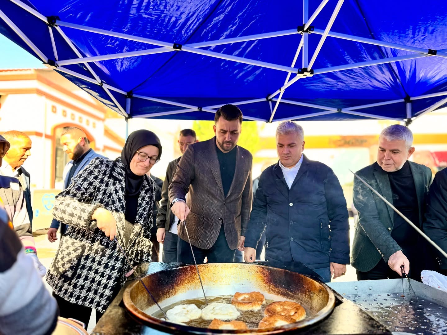 Ali Taylan Öztaylan bölge ziyaretlerine devam ediyor - Bandırma Şehir ...